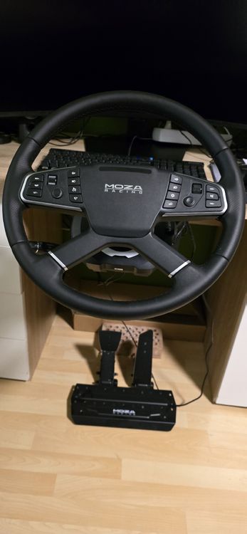 Moza R9 Wheelbase + Lenkrad und Blinker bedienelemete RS V2 (Neu ...