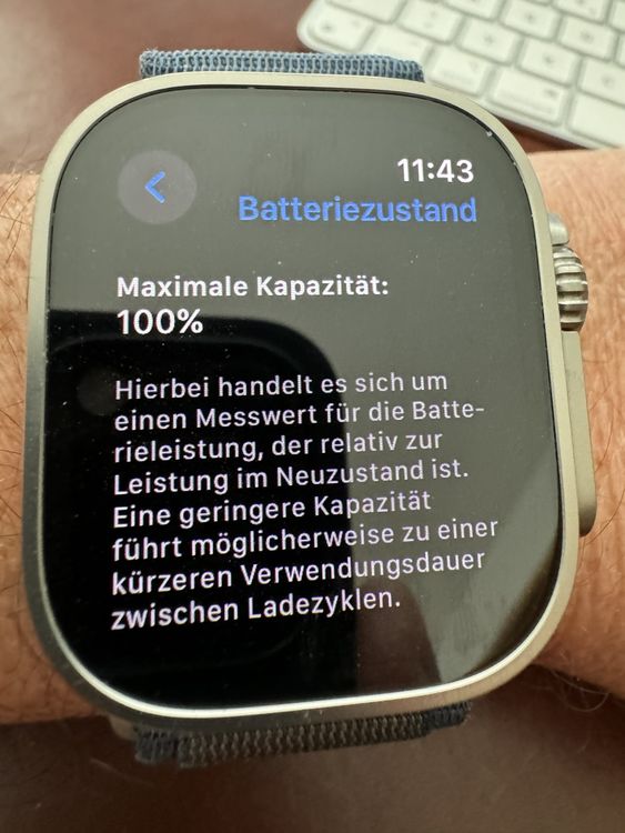Apple Watch Ultra 2, 49mm Titanium Blue Alpin Loop M (Gebraucht) in ...