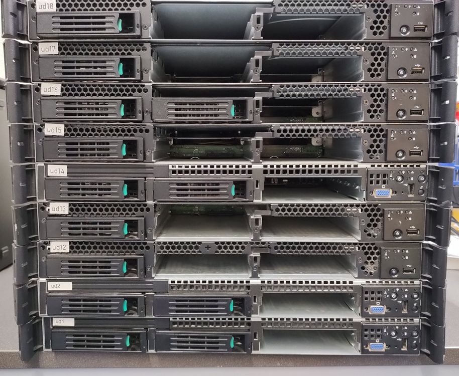 9 x Intel Server inkl. HDDs (Gebraucht) in Zürich für CHF 93 – nur ...