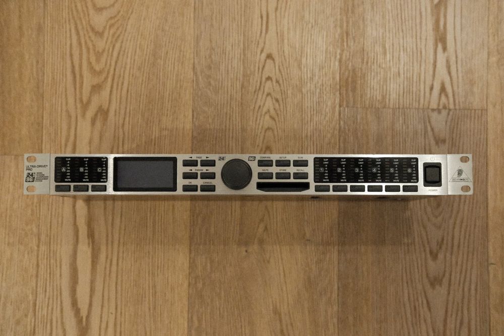 Behringer DCX2496 UltraDrive Pro – Lautsprecher-Management (Gebraucht ...