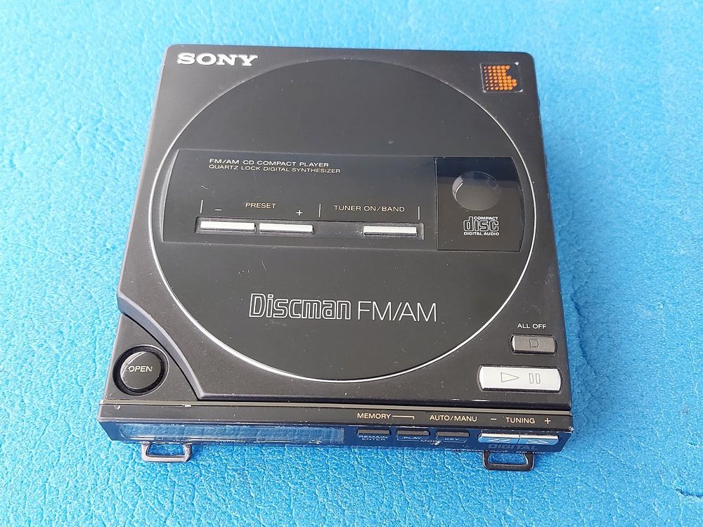 Sony Discman D-T100 teildefekt, Vintage 1987 (Defekt) in Schafisheim ...