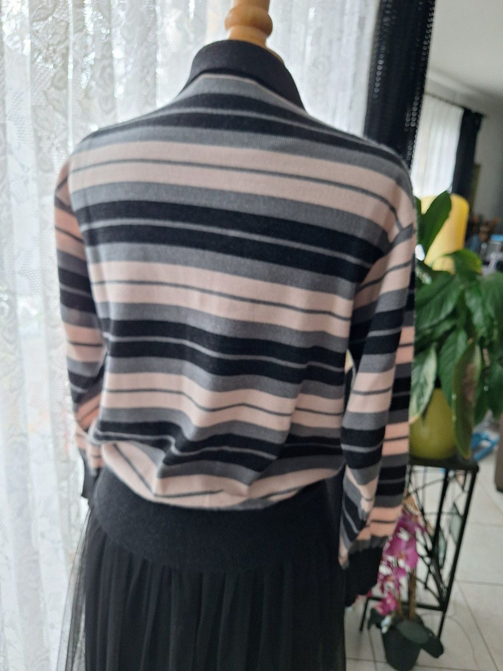 Pull en laine, rayé rose, gris et noir - Taille M (D'occasion) à St ...