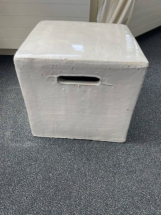 Designer Hocker aus Keramik von Gervasconi (Gebraucht) in Basel für CHF 95 – nur Abholung auf ...