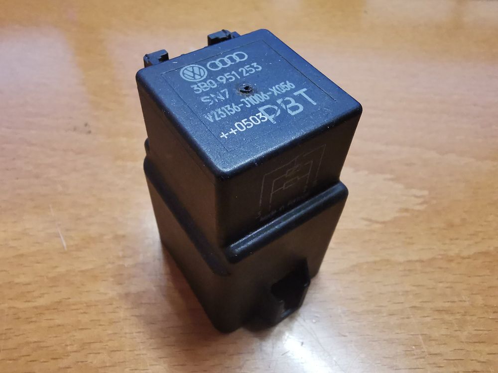 VW Audi Seat Skoda PBT Relais Arbeitskontaktrelais 3B0951253 (Neu ...