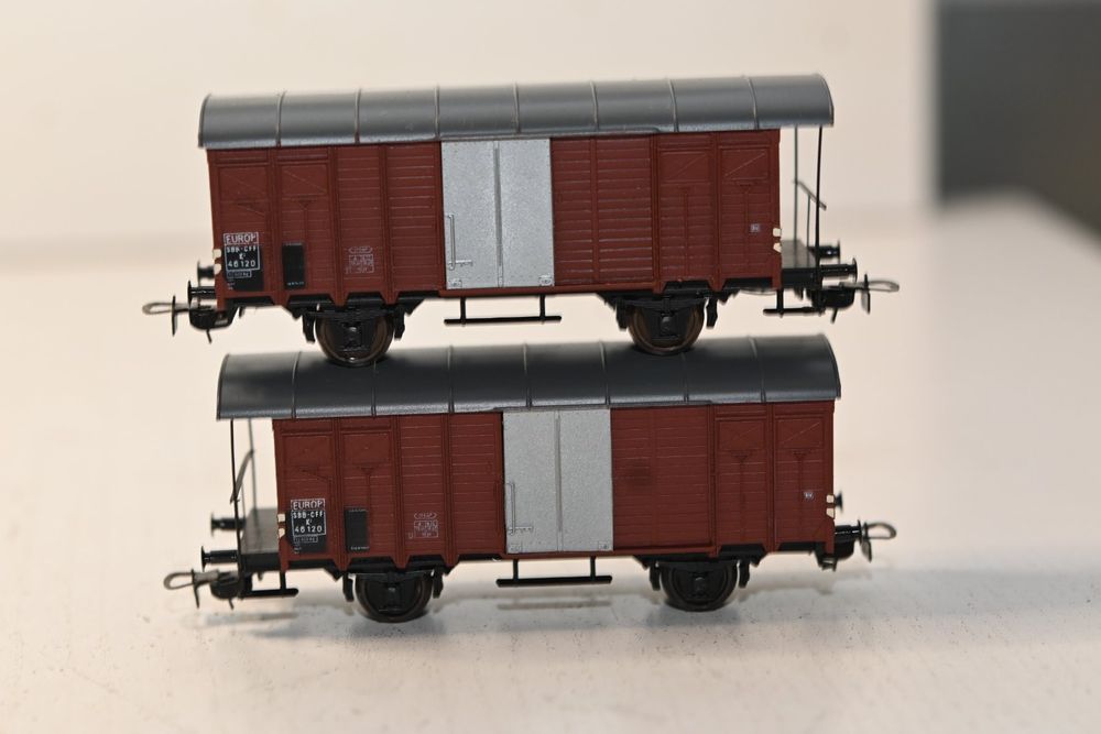 Gedeckte Güterwagen SBB Piko HO/DC mit OVP 2 Stück | Kaufen auf Ricardo Gedeckte Güterwagen SBB Piko HO/DC mit OVP 2 Stück | Kaufen auf Ricardo