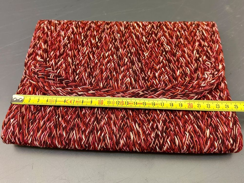 CLUTCH „LACAVERA“ AB 1.-!!! (Gebraucht) in Zürich für CHF 1 – nur ...