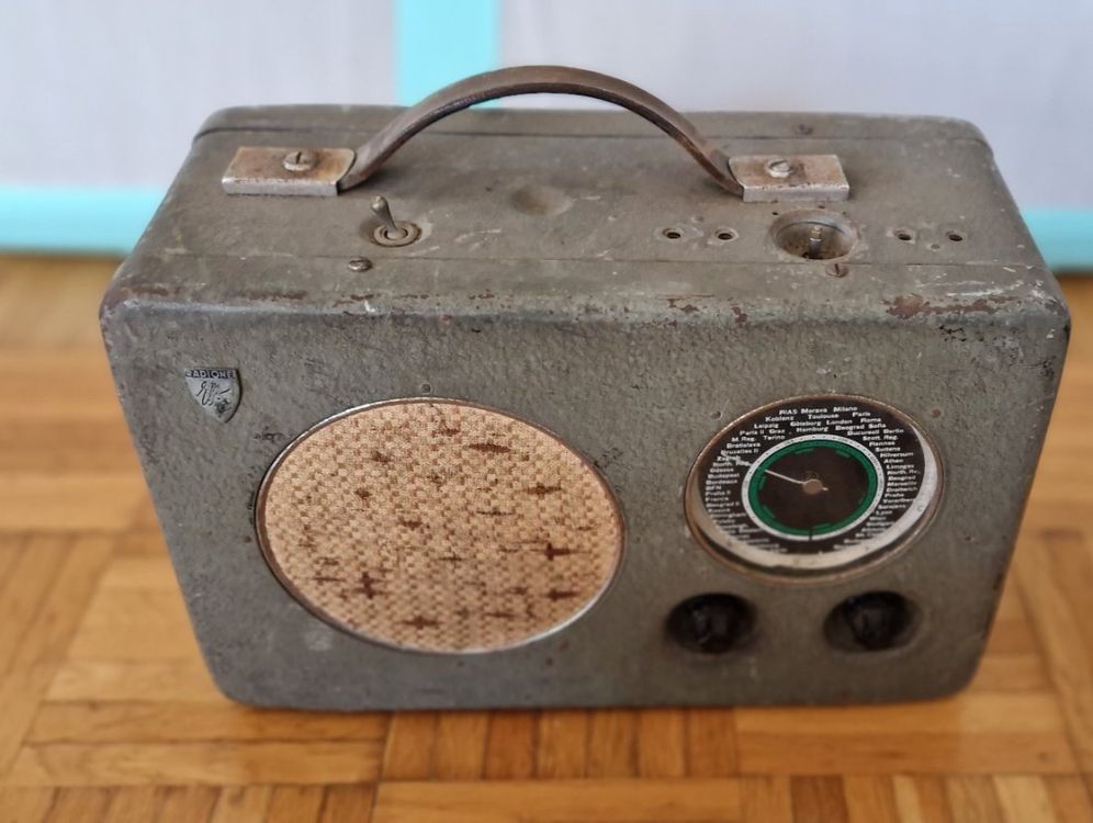 Radio Radione Weltkrieg WW2 (Defekt) in Volken für CHF 50 – mit ...