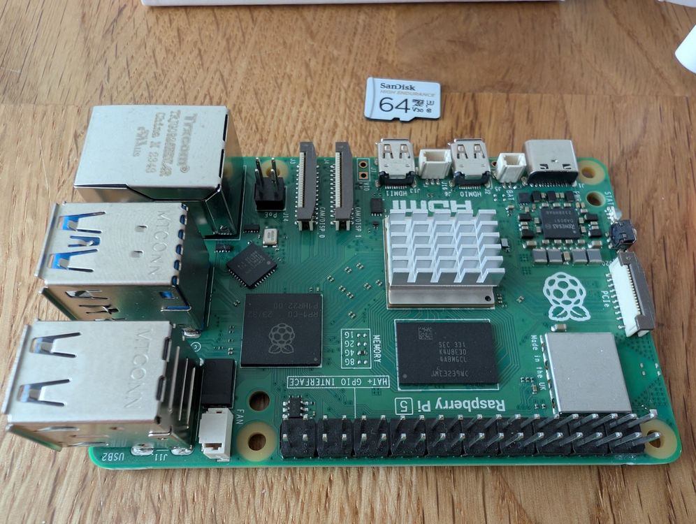 Raspberry Pi 5, 4GB, mit Case und 64GB SD Karte! (Gebraucht) in Kloten ...