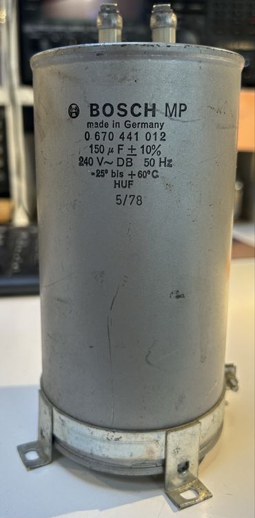 Vintage capacitor Bosh MP 150 microFarad 240 VAC 50HZ (Usato) a S ...