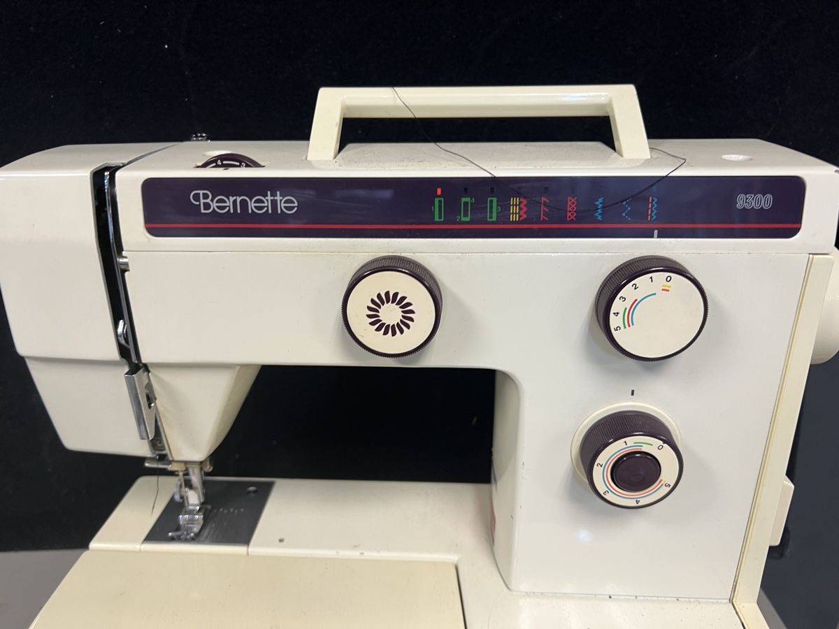 Bernette 9300 - Machine à coudre vintage en parfait état! (D'occasion ...