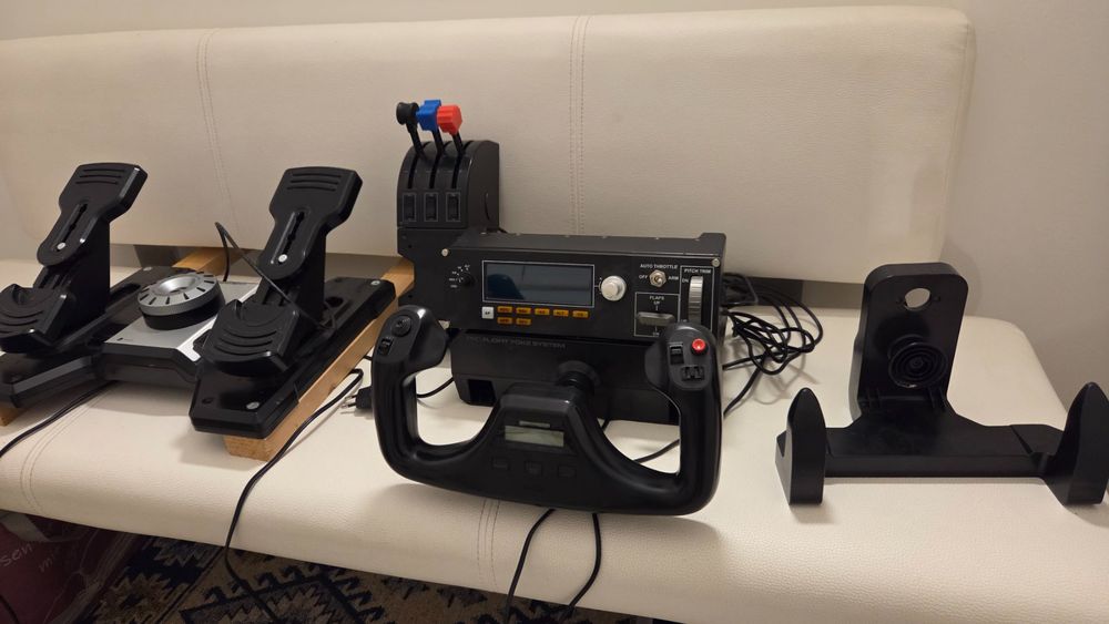 Saitek Flight Yoke System (Gebraucht) in Regensdorf für CHF 100 – nur Abholung auf Ricardo kaufen