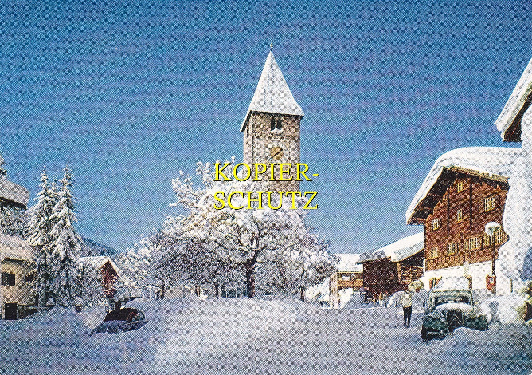 Klosters - St. Jakobs-Kirche, altes Rathaus und altes Auto (Gebraucht ...