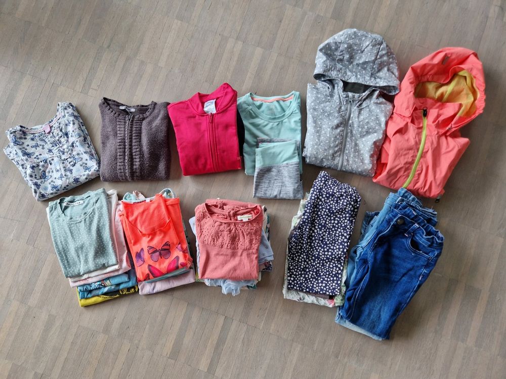 Kleiderpaket 122, Reima, Gap, H&M, Verbaudet (Gebraucht) in Riedholz für CHF 61 – mit Lieferung ...