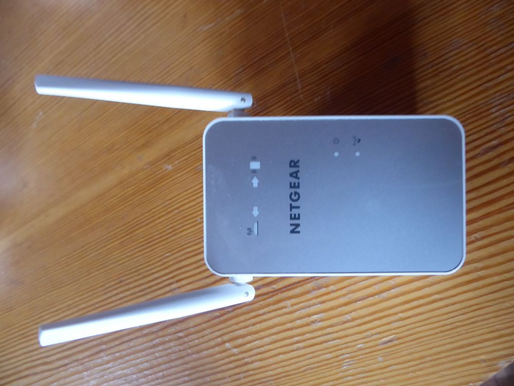NETGEAR AC1200 WiFi Range Extender Model:EX6150v2 | Kaufen auf Ricardo