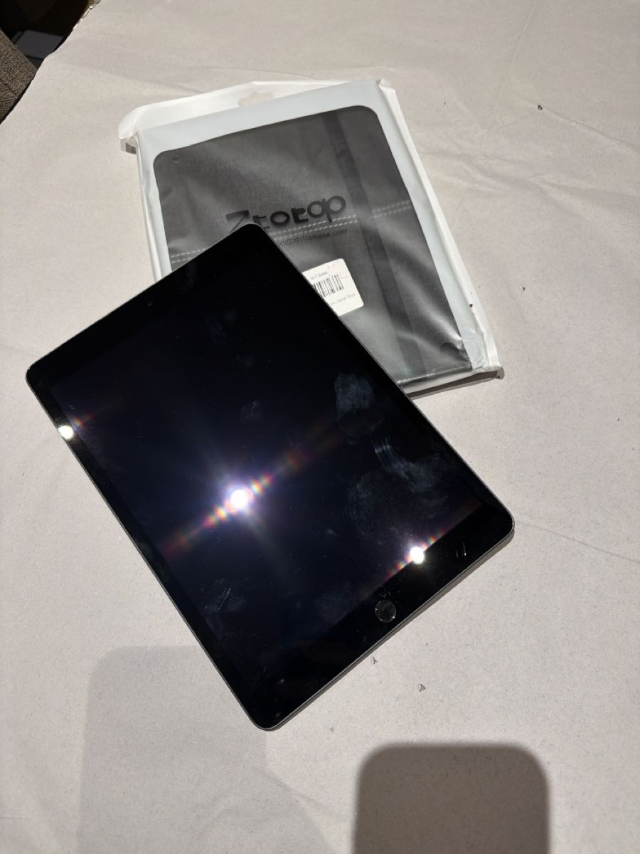 Apple iPad, A2602 (Defekt) in Rorbas für CHF 70 – nur Abholung auf ...