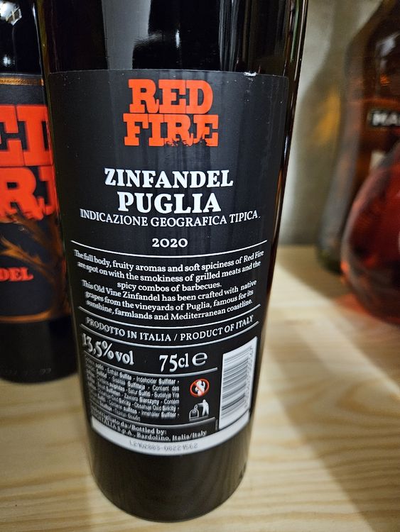 2 Flaschen Rotwein Red Fire Zinfandel (Neu und originalverpackt) in ...