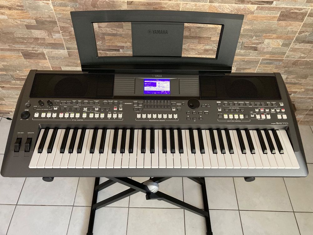 Keyboard Yamaha PSR-S 670 (Gebraucht) in Villeneuve VD für CHF 410 ...
