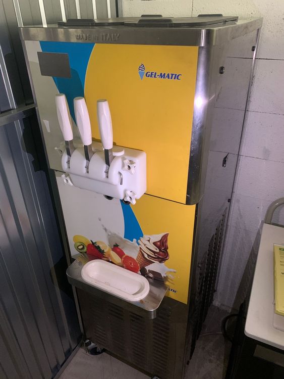 Machine à glaces italienne à pompe et à 3 tirages GEL-MATIC (Gebraucht ...