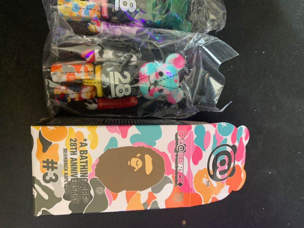 Bearbrick bape anniversary edition (Neu und originalverpackt) in ...
