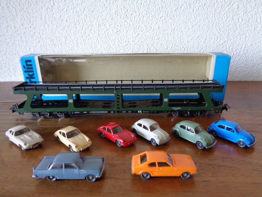 Märklin HO Autotransportwagen mit 8 Wiking Autos Nr. 4074 (Neu und ...