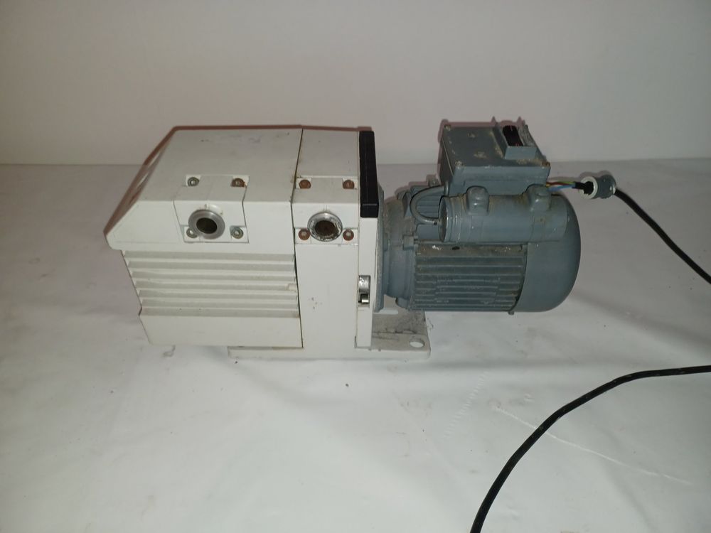 Leybold Heraeus Vakuumpumpe D8B (Gebraucht) in Schupfart für CHF 499 ...