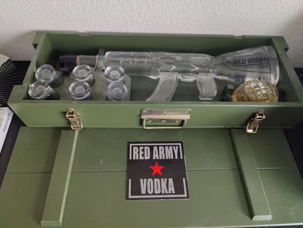 Red Army Vodka Set mit Munitionskiste (Gebraucht) in Dübendorf für CHF ...