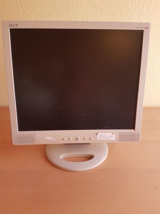 Samsung- Monitor (Gebraucht) in Hünenberg für CHF 1 – nur Abholung auf ...
