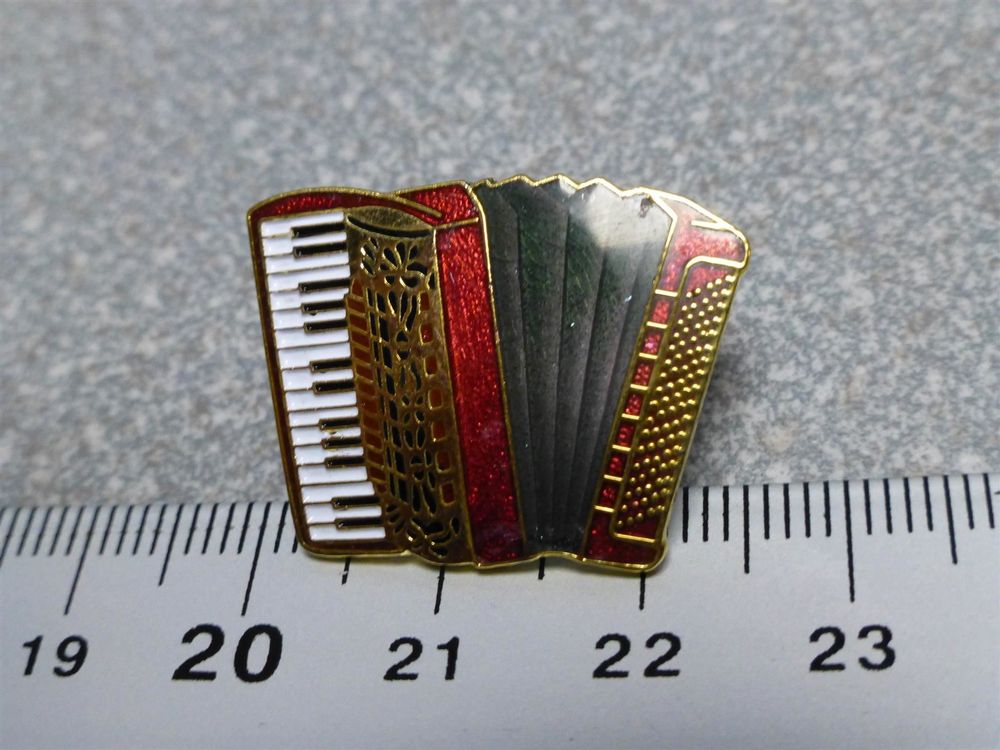 PIN MUSIK Zieharmonika Handorgel Orgel (Gebraucht) in Gränichen für CHF 4 – mit Lieferung auf ...