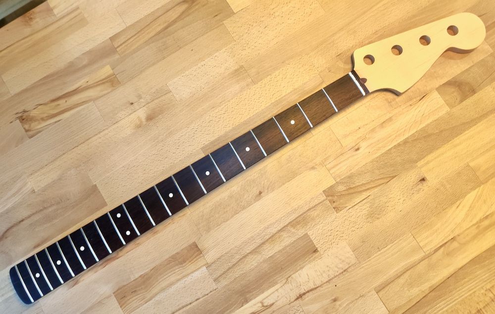 Precision Bass Neck / Maple / Rosewood / Satin Finish (Gebraucht) in ...