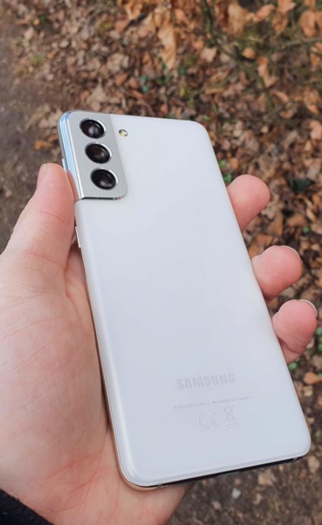 Samsung S21, 256GB, weiss, dual Sim mit Zubehör (Gebraucht) in Bottmingen für CHF 423 – mit ...