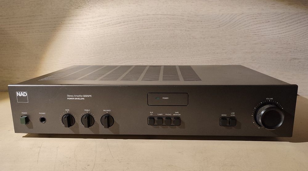 NAD 3225PE Amplifier | Kaufen auf Ricardo