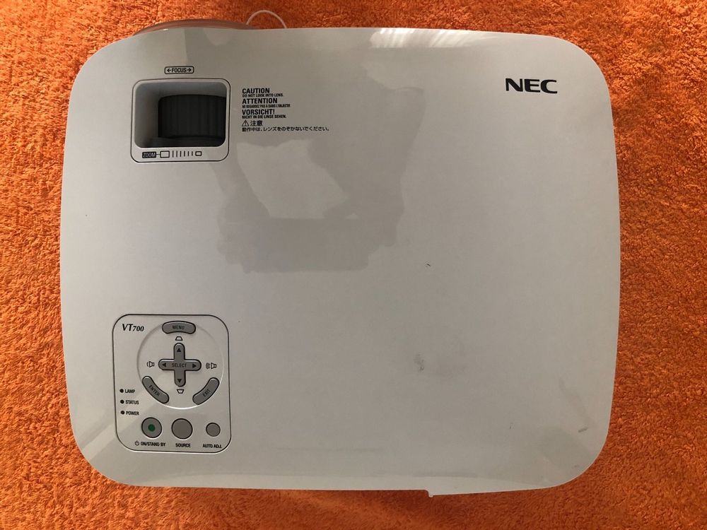 NEC VT700 Projector Beamer (Gebraucht) in Würenlos für CHF 33 – nur ...