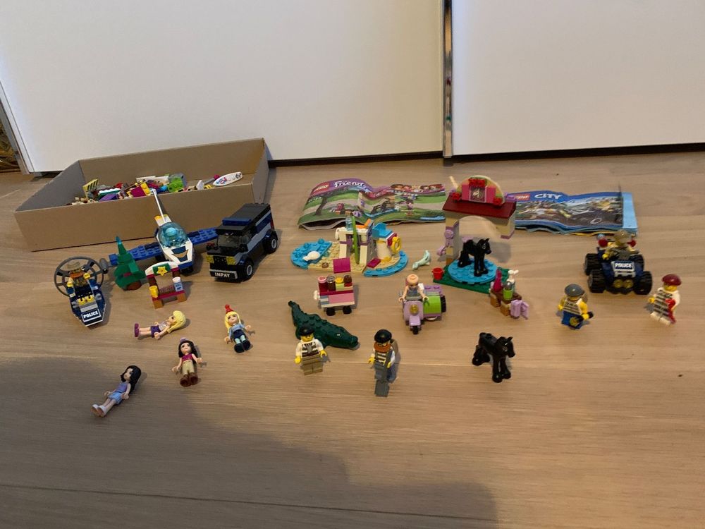 Lego Friends und City - viele Figuren und Einzelteile (Gebraucht) in ostermundigen für CHF 15 ...