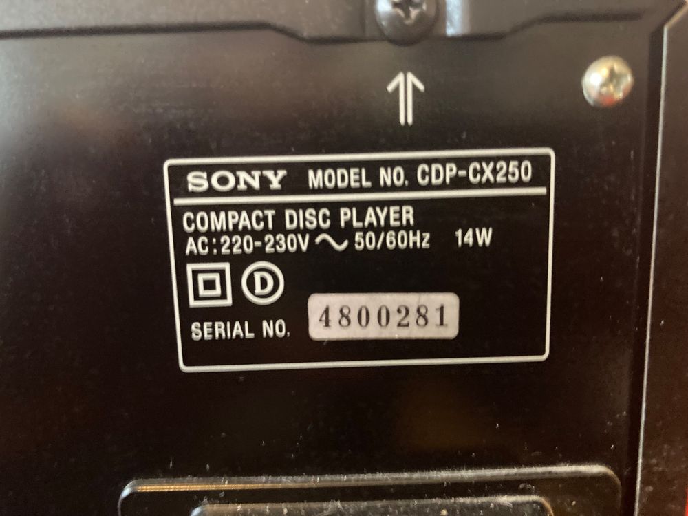 Sony CDP-CX250 CD Wechsler für 200 CD'S Seh guter Zustand! (Gebraucht) in Hergiswil für CHF 150 ...