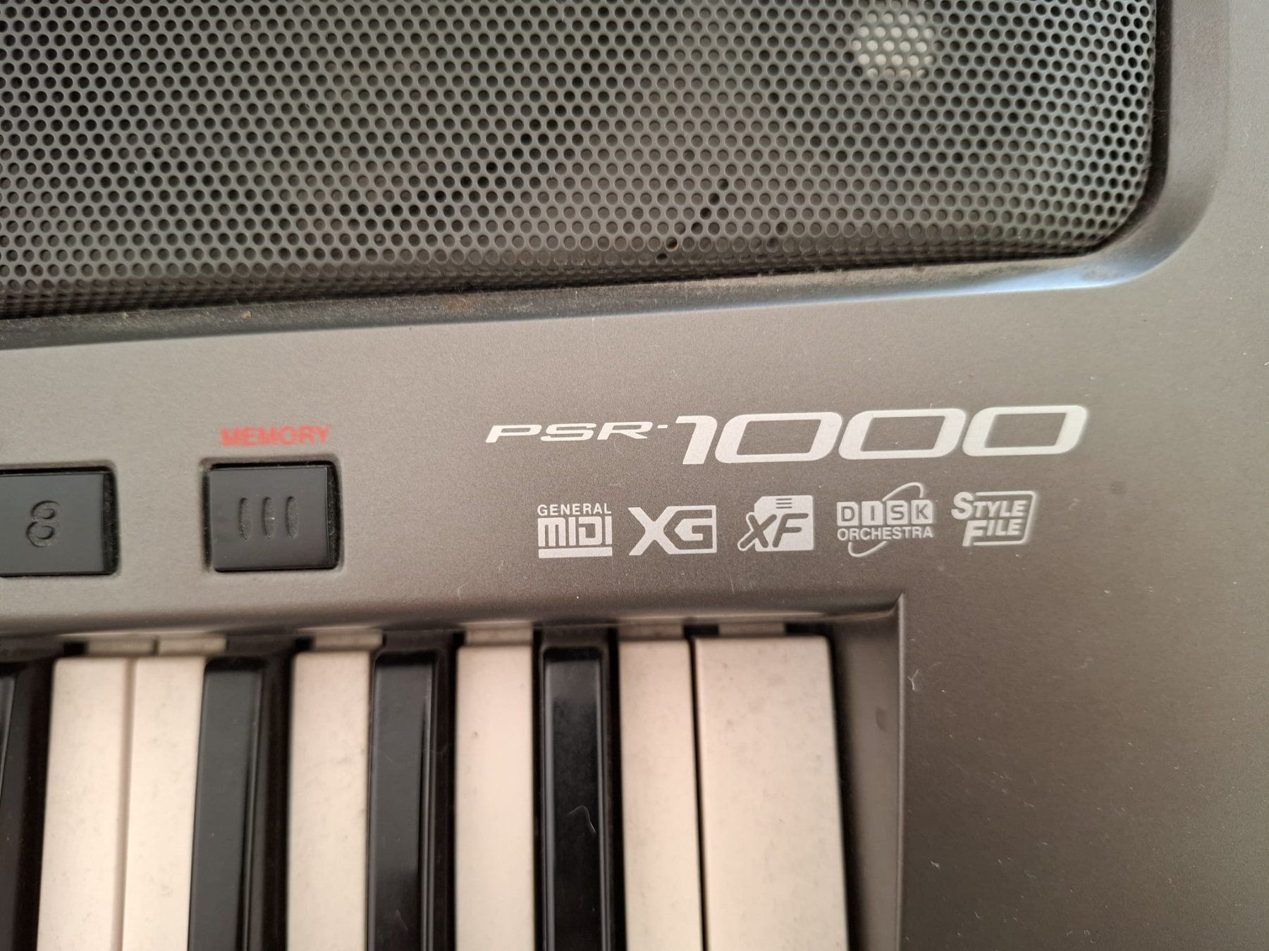 Yamaha PSR-1000 Keyboard (Gebraucht) in Langnau b. Reiden für CHF 132 ...