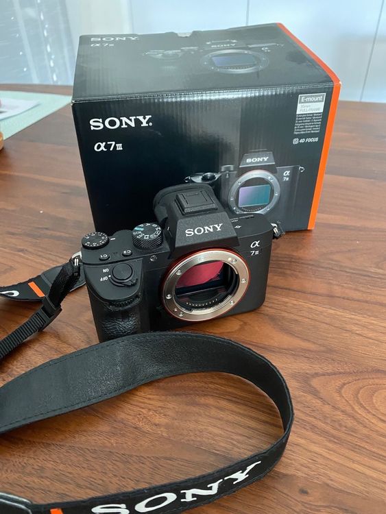 Sony A7III Alpha III mit nur 2205 Auslösungen (Gebraucht) in für CHF ...