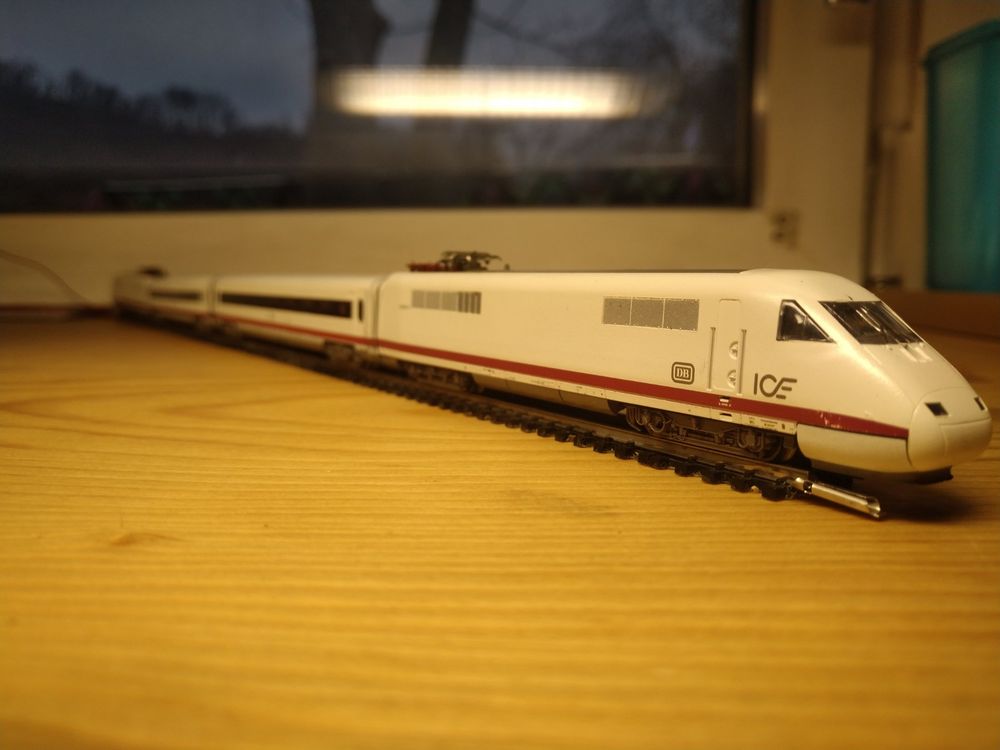 Minitrix N 12996, ICE-V mit 2 Zwischenwagen (4 -teilig) OVP (Gebraucht ...