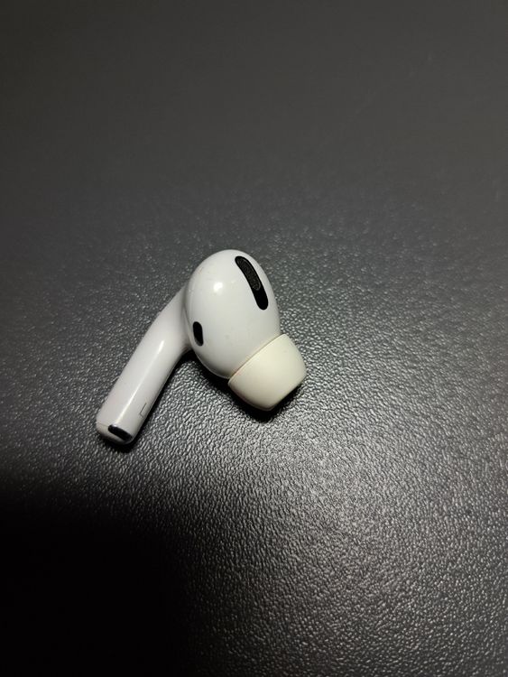 Air Pods Pro links (1. Generation) (Gebraucht) in für CHF 36 – mit ...