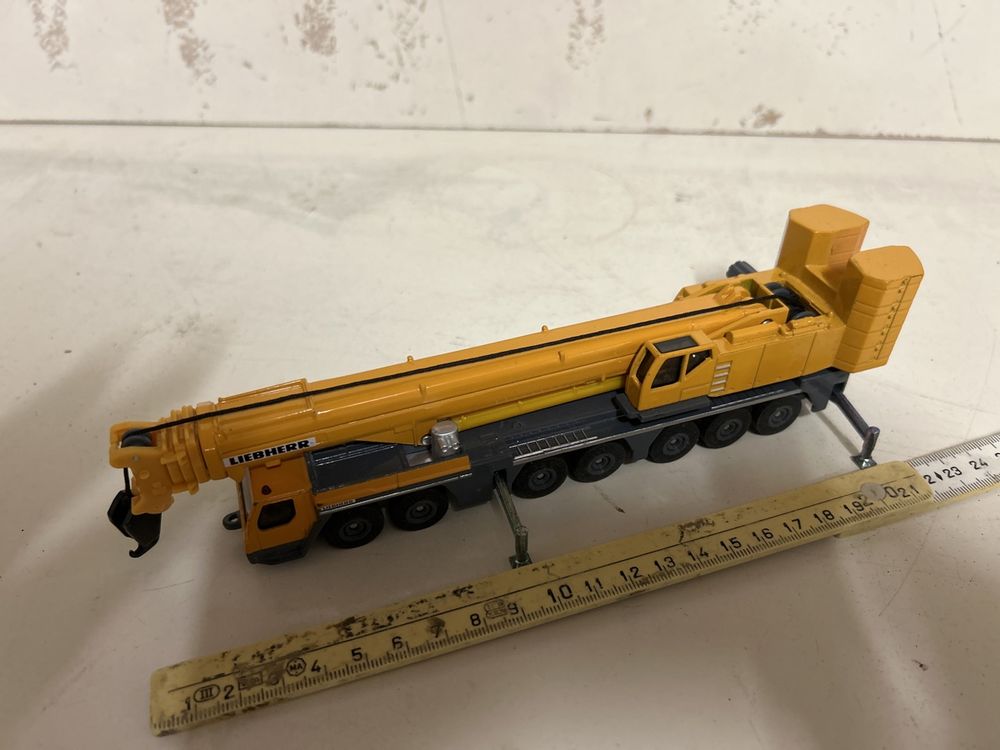 Modellauto Kran Siku LR18100 (Gebraucht) in Gorduno für CHF 7 – mit ...