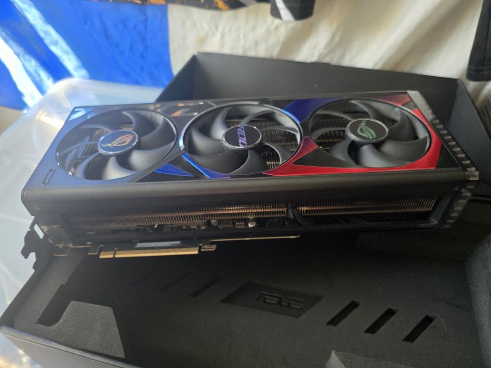 ASUS ROG Strix RTX 4090 (Gebraucht) in Kriens für CHF 1290 – mit ...