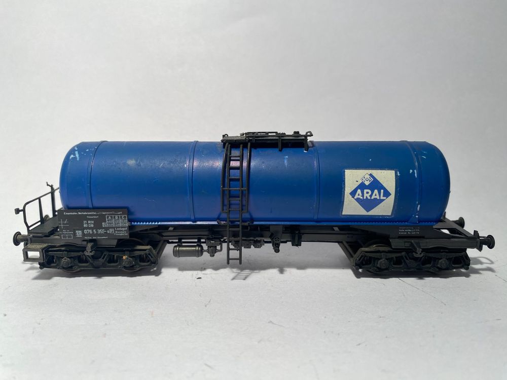 ROCO Doppelachsiger Kesselwagen (Tankwagen) ARAL blau, DC (Gebraucht) in Buchrain für CHF 14 ...