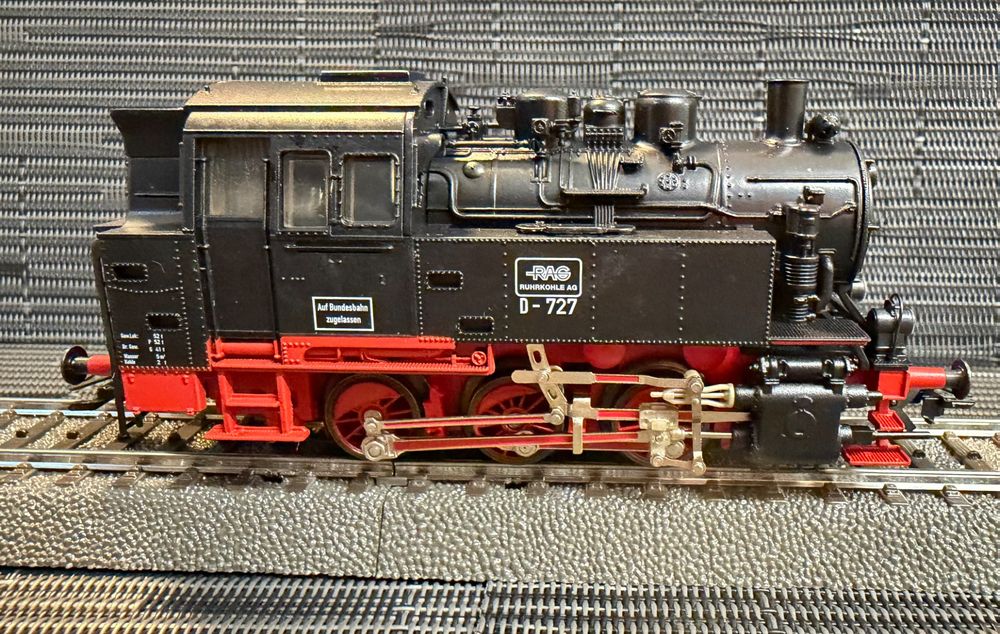 Märklin H0 DB BR 80 Dampflok, universal El., guter Zustand (Gebraucht ...
