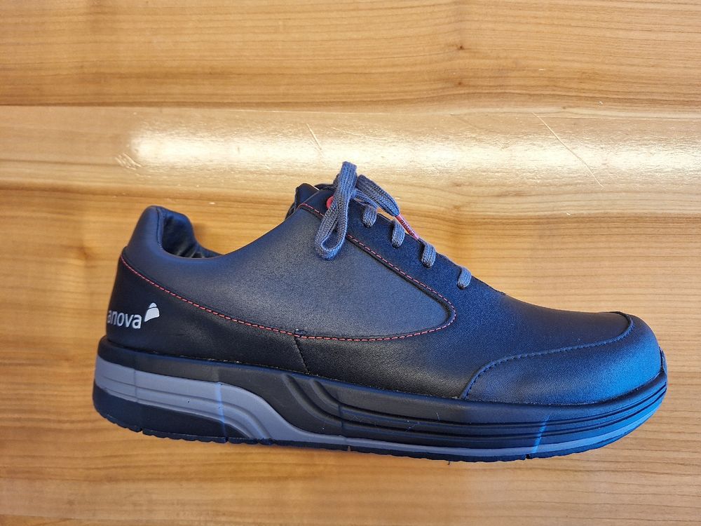 Anova Schuh 45 (Neu und originalverpackt) in St.Antoni für CHF 50 – mit ...