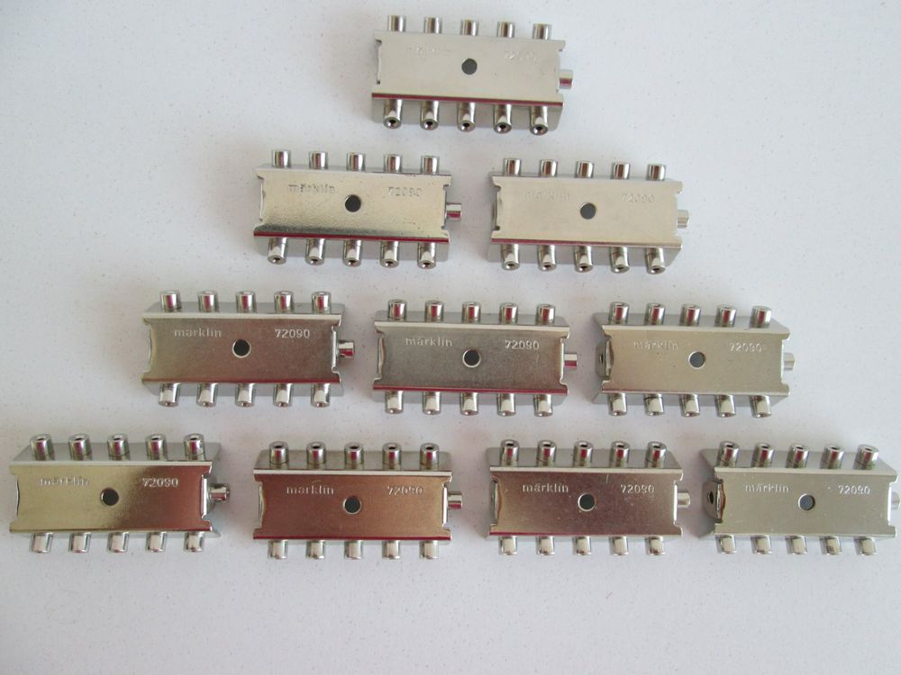 Märklin 72090 H0 AC 10 x Verteilerplatte für 11 Stecker | Kaufen auf ...