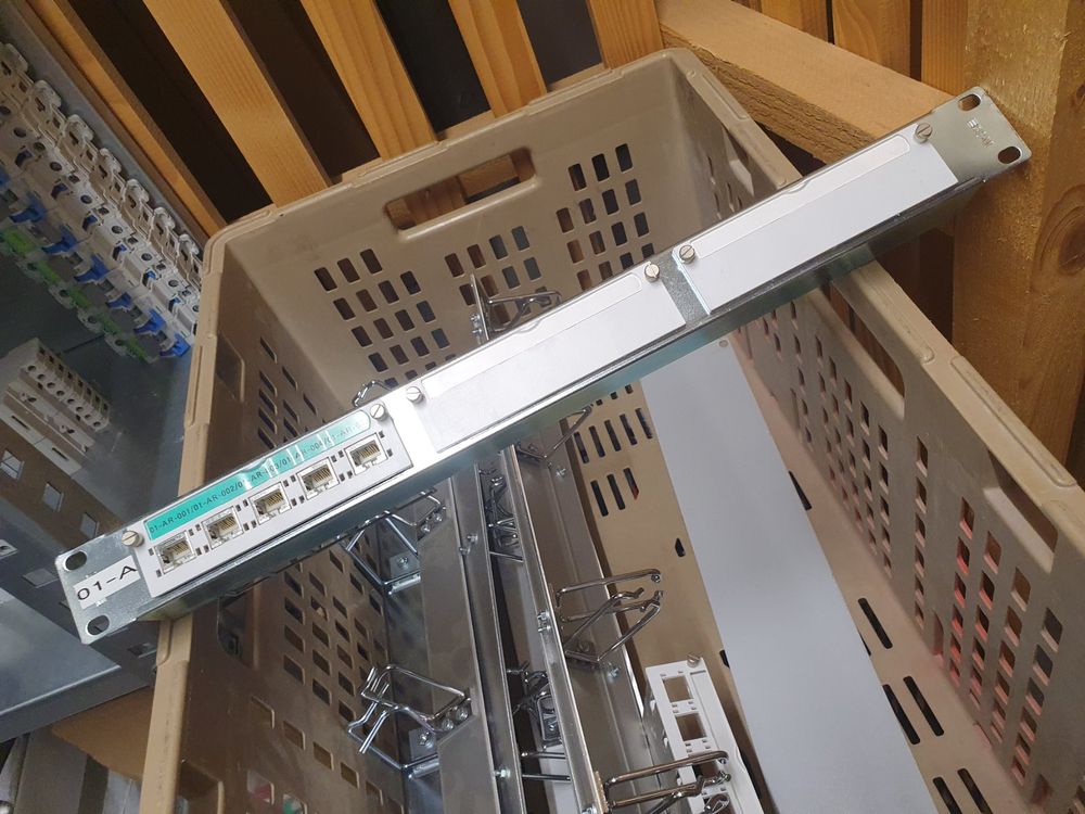 R&M 19" 1HE Rangierfeld bis15Port RDM RJ45 R302145 Rack cat5 | Kaufen ...