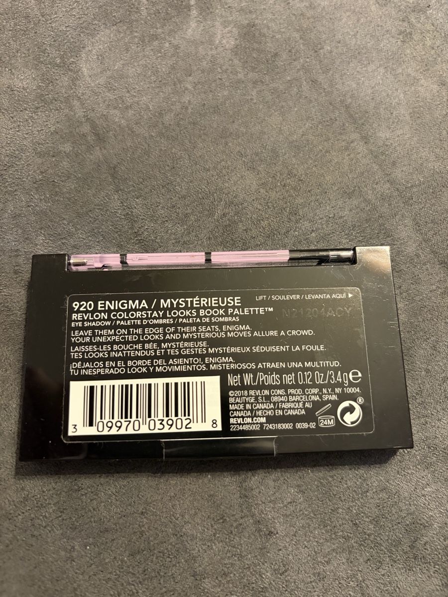 Revlon Colorstay Enigma Eyeshadow Palette - NEW! Glam! (Neu und ...