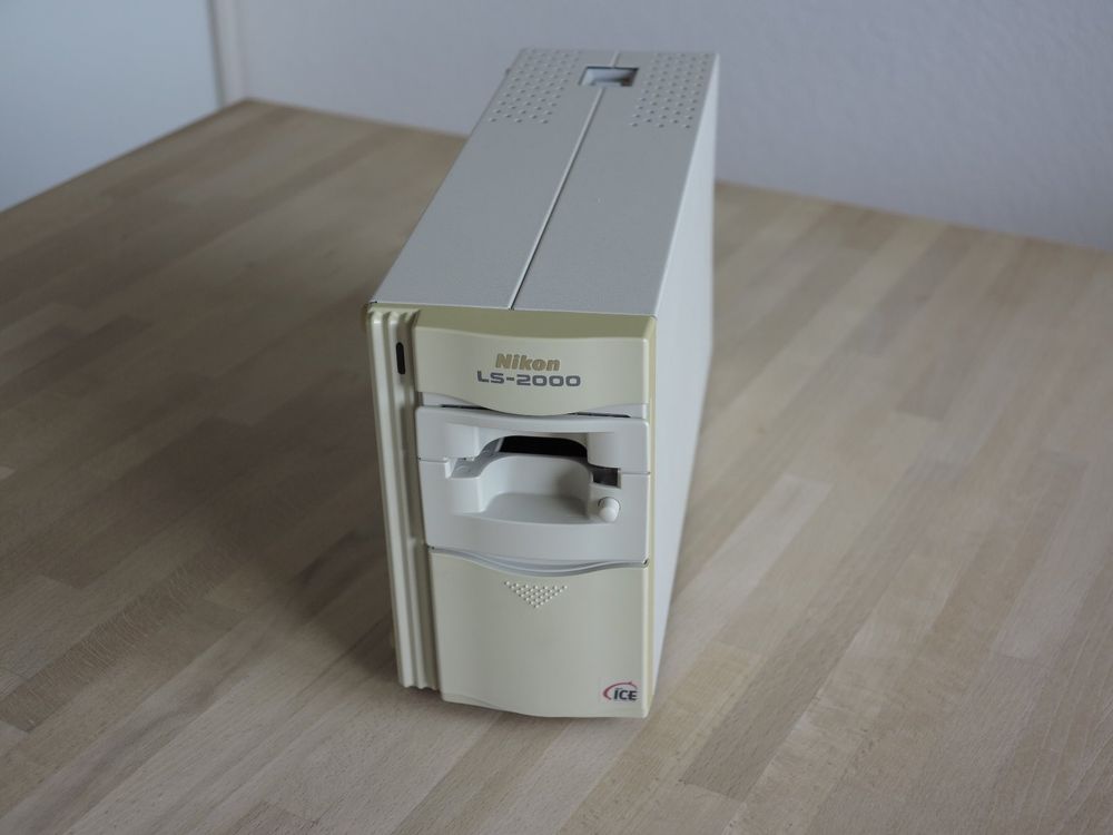 Nikon Dia-Scanner LS-2000 (Gebraucht) in Zürich für CHF 400 – mit ...