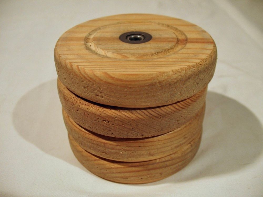 4 Holz Räder Massiv Föhre Fichte für Fahrzeuge Wagen Basteln (Gebraucht ...