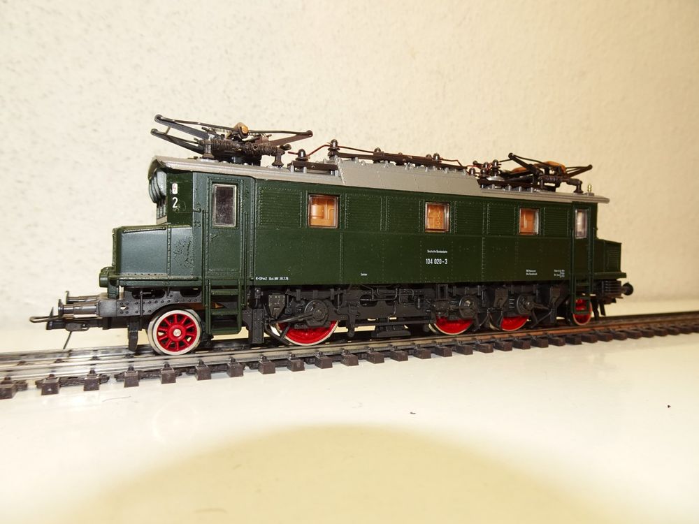 Roco Lokomotive DB Br 104 020-3 HO 04144 S (Gebraucht) in Emmenbrücke ...
