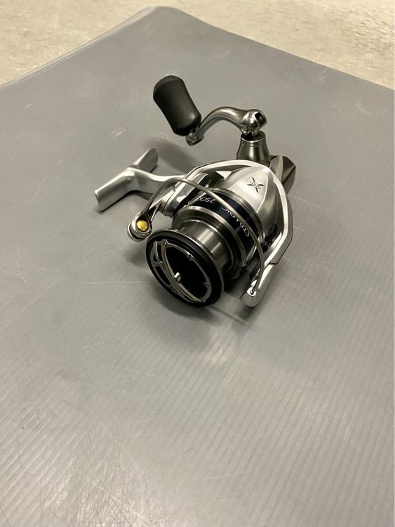 Shimano Stradic 2500HG-K | Kaufen auf Ricardo